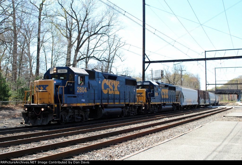 CSX GP38-2 2804 leads C770-05 east